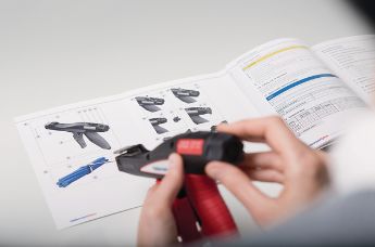 Services | Media Centre | Operating Instructions